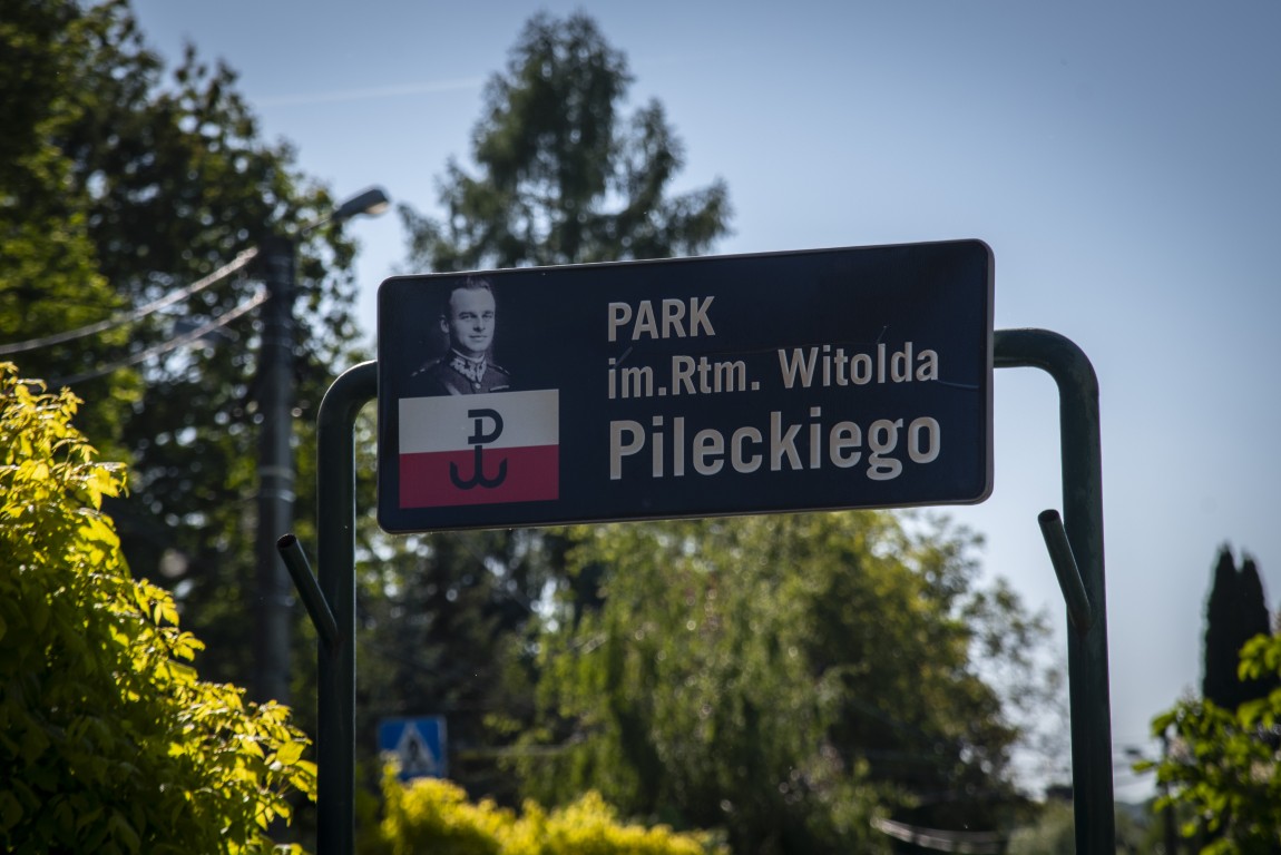 Znicze pamięci w 78. rocznicę śmierci rtm. Witolda Pileckiego ...
